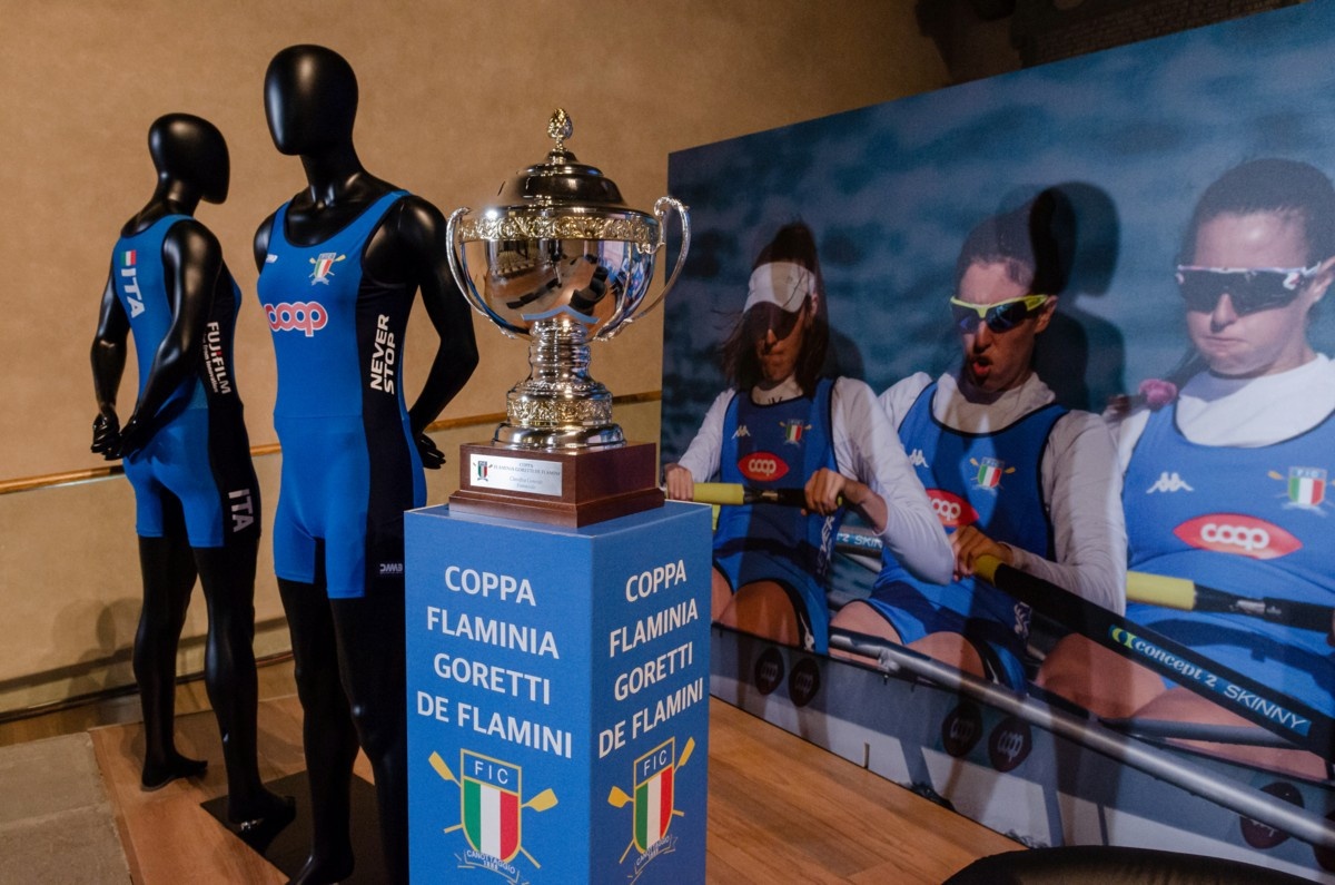 Presentazione nuovo body da gara Nazionale femminile e nuova Coppa ...