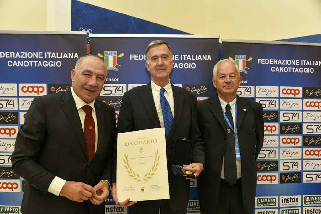 L'ex direttore generale di World Rowing Matt Smith proclamato Socio ...