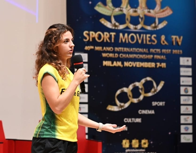 Il regista Antonilli con le Fiamme Gialle a SPORT MOVIES & TV – Milano ...